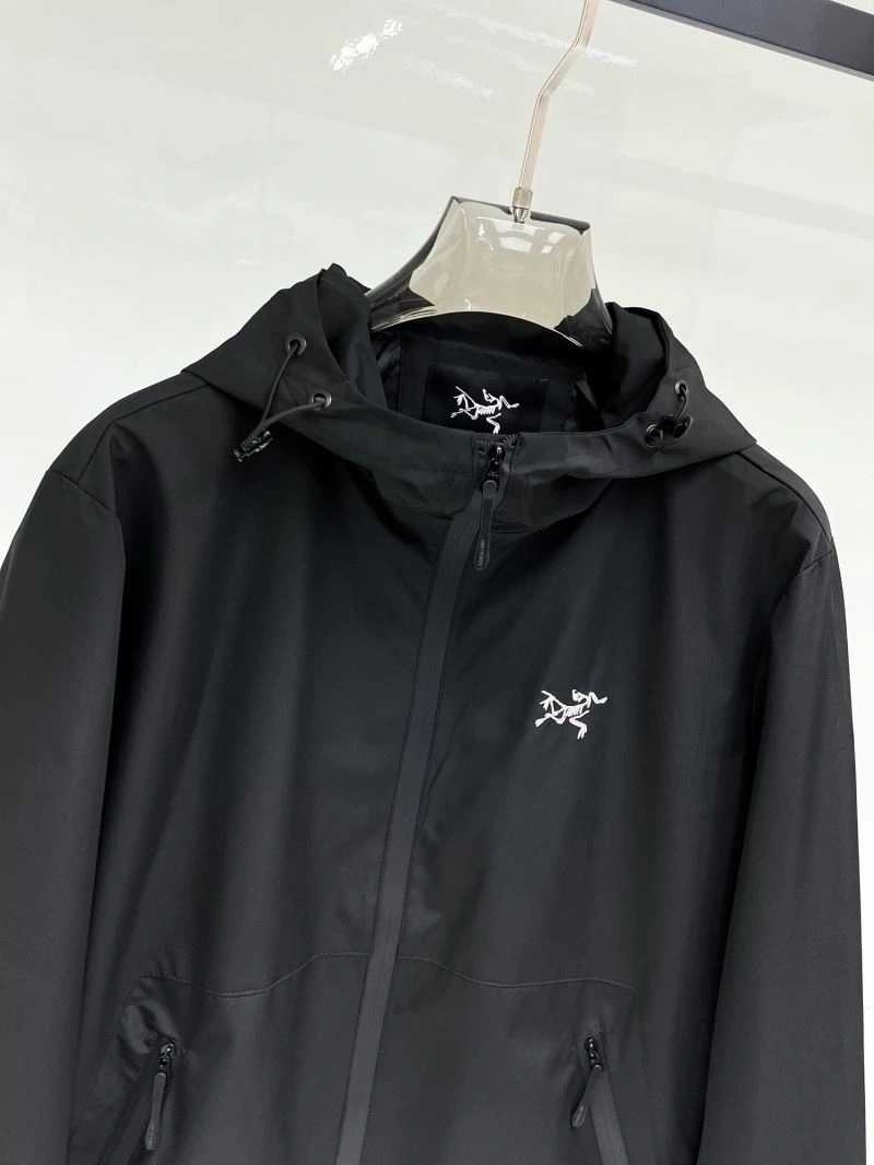 Brand-authenticated Arcteryx Outwear