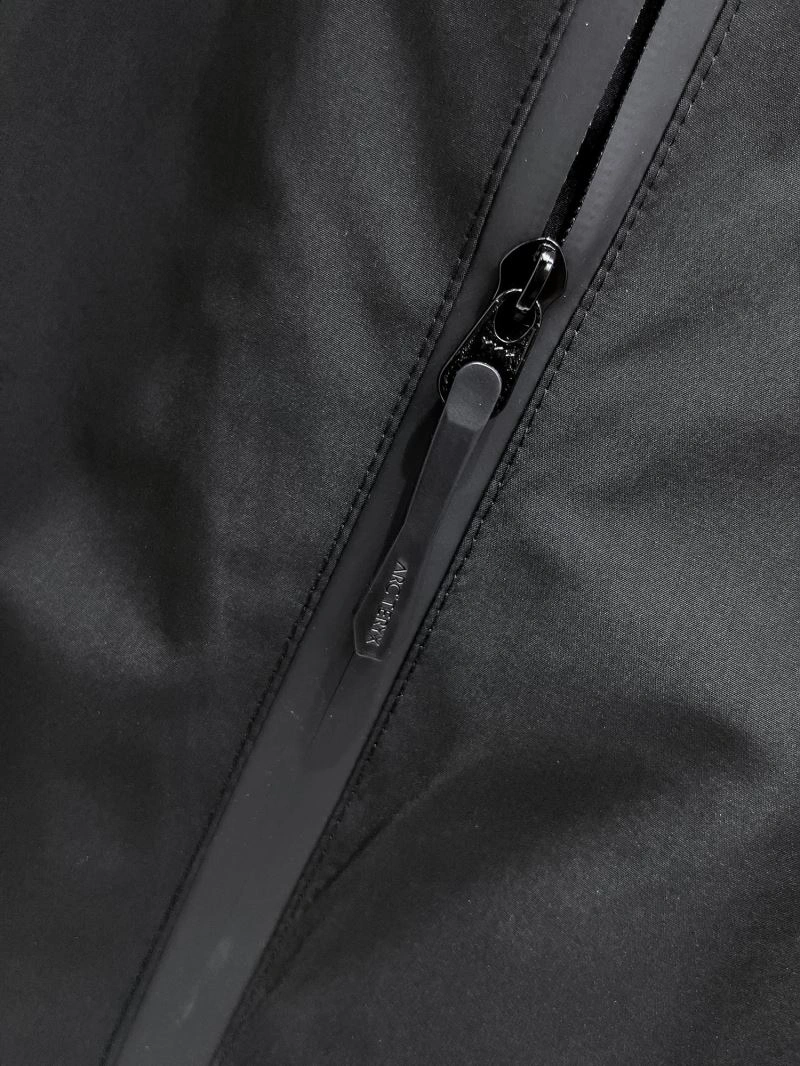 Brand-authenticated Arcteryx Outwear