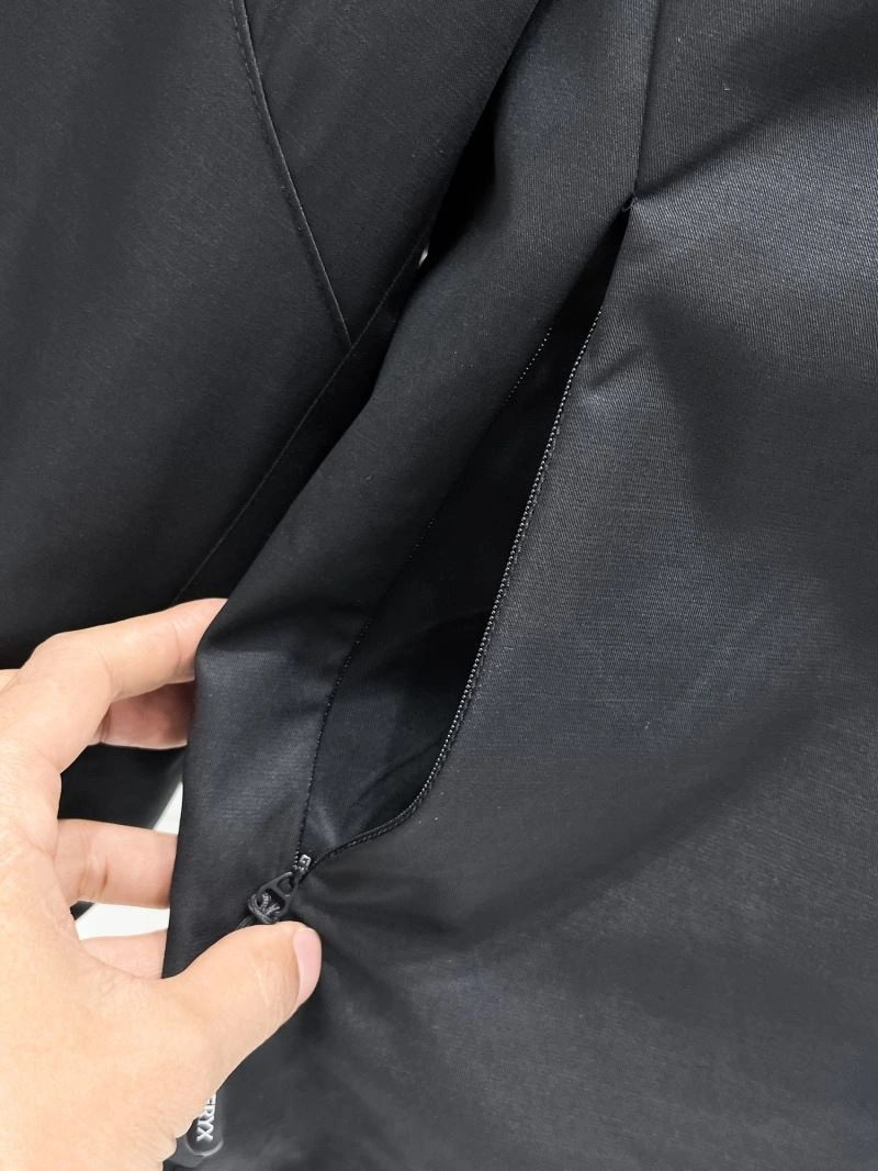 Indistinguishable Arcteryx Outwear