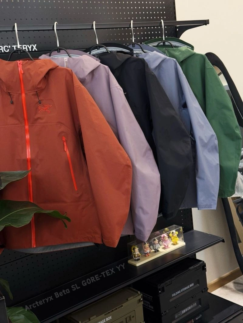 Authentic Arcteryx Outwear
