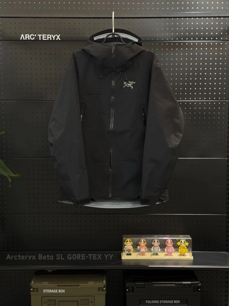 Authentic Arcteryx Outwear