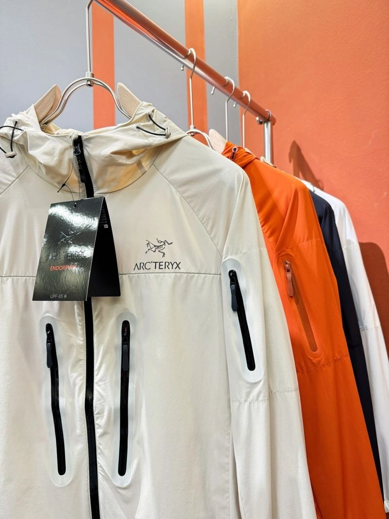 Precise copy Arcteryx Outwear