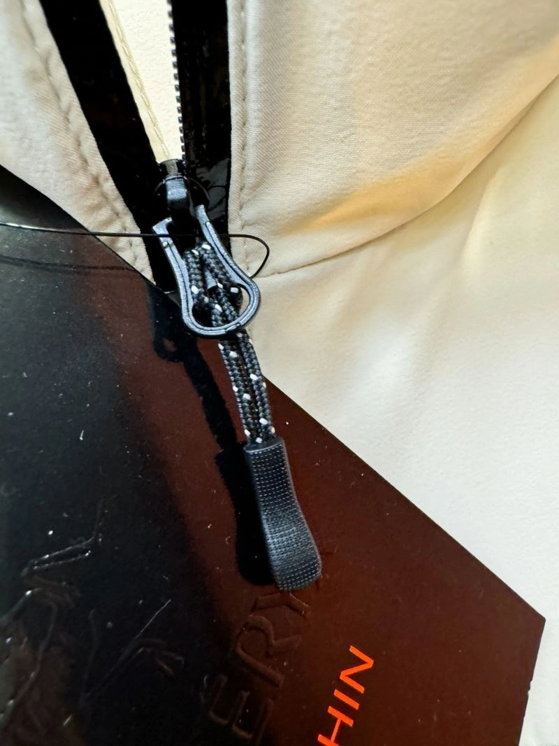 Precise copy Arcteryx Outwear