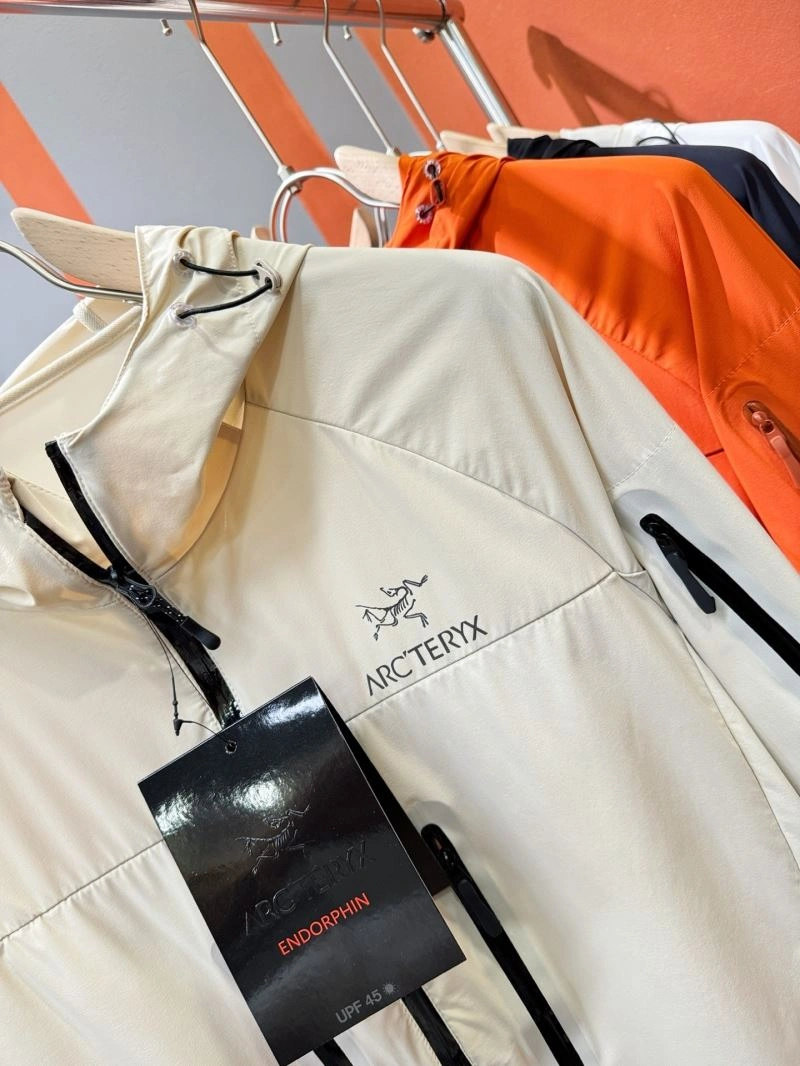Precise copy Arcteryx Outwear