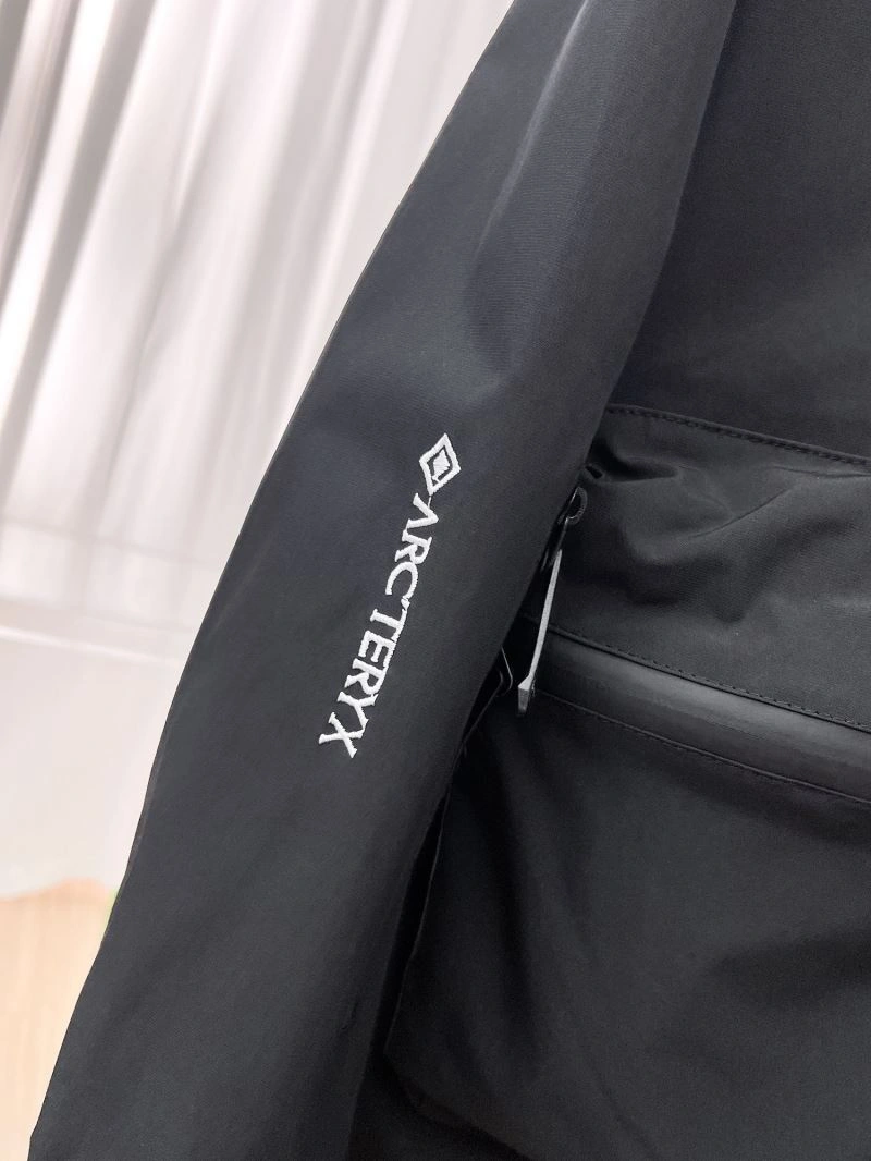 Precise copy Arcteryx Outwear