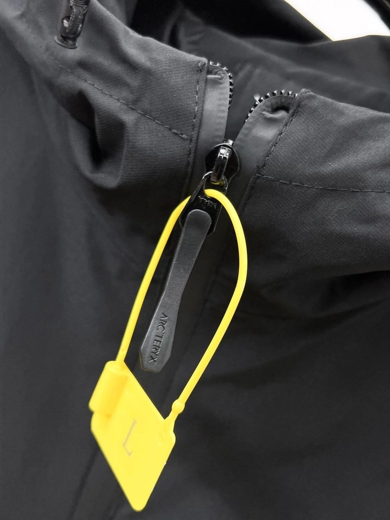 Precise copy Arcteryx Outwear