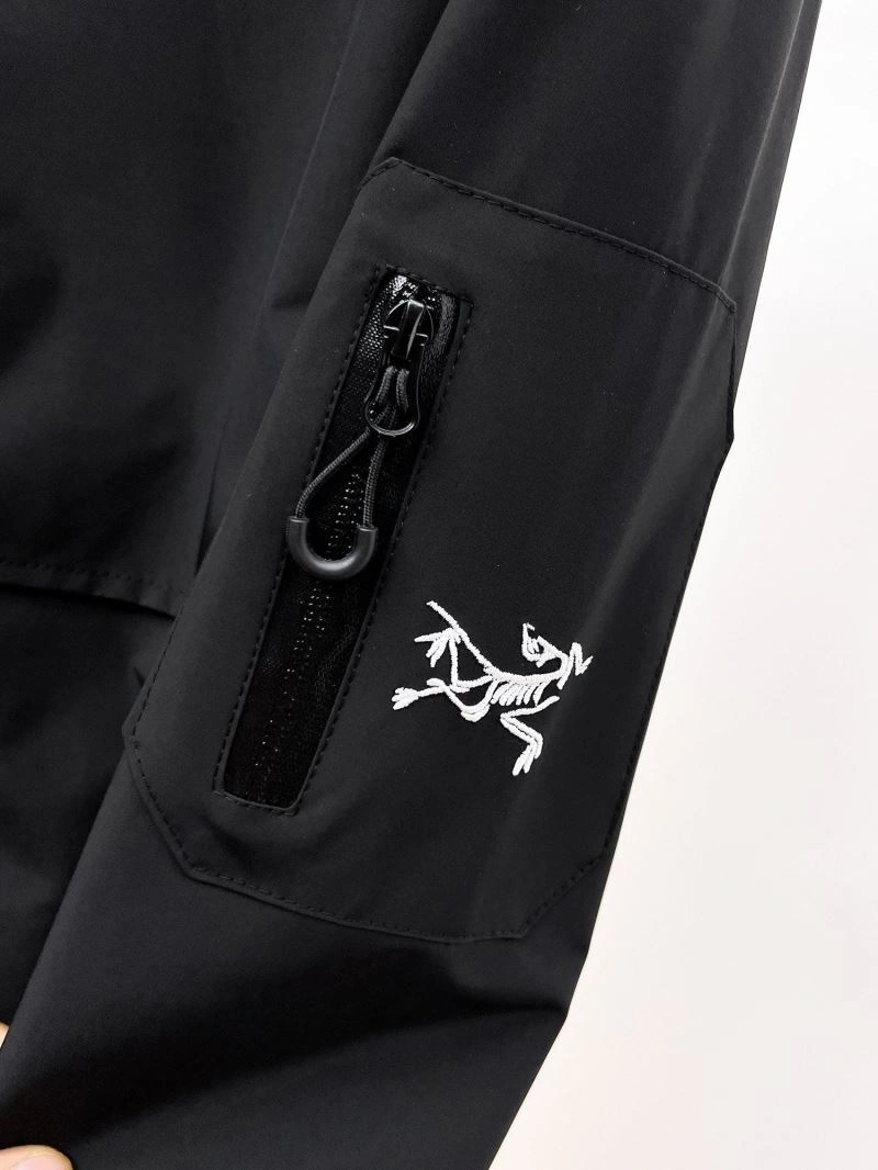 Brand-authenticated Arcteryx Outwear