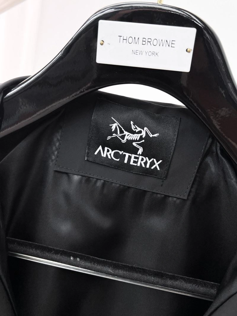 Brand-authenticated Arcteryx Outwear