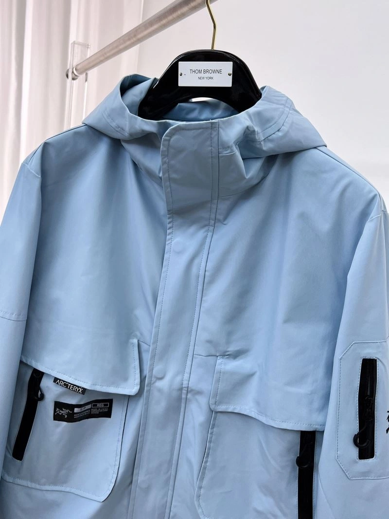 Brand-authenticated Arcteryx Outwear