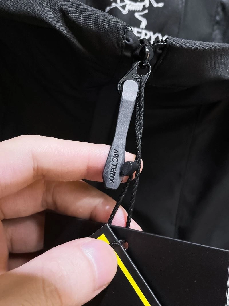 Bargain Arcteryx Outwear
