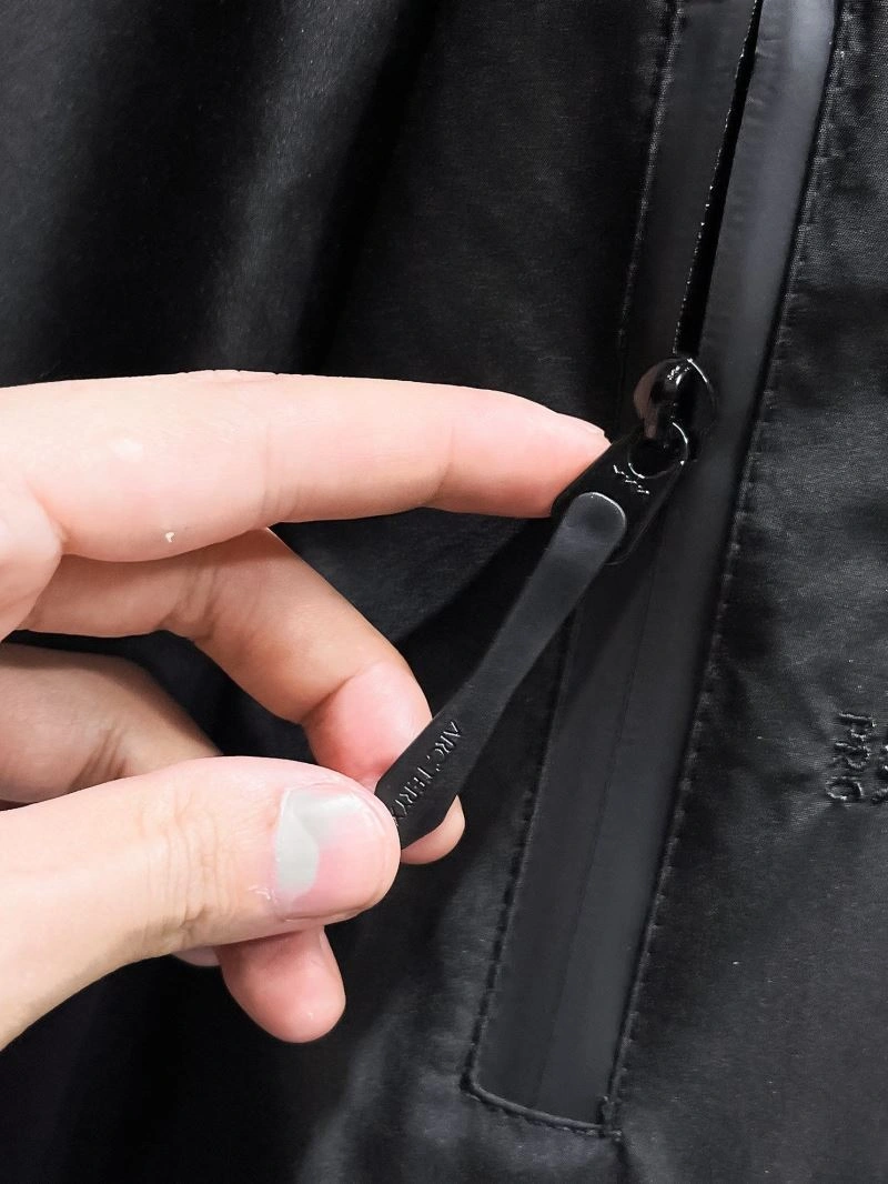 Accurate model Arcteryx Outwear