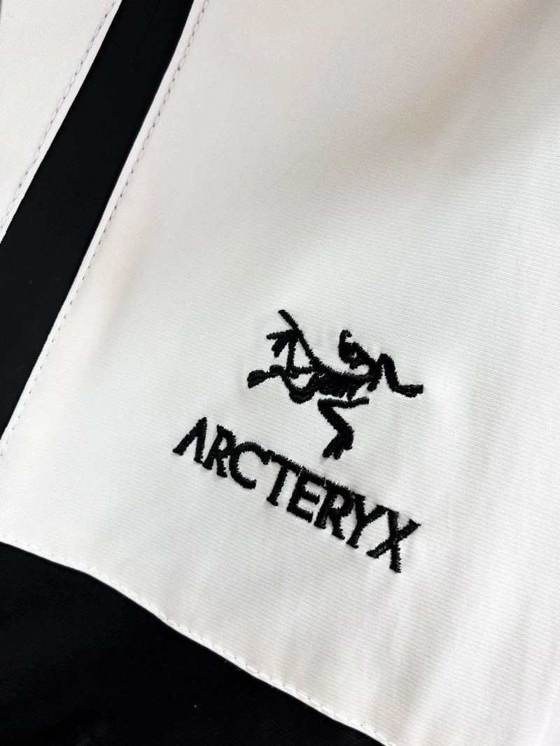 Bargain Arcteryx Outwear