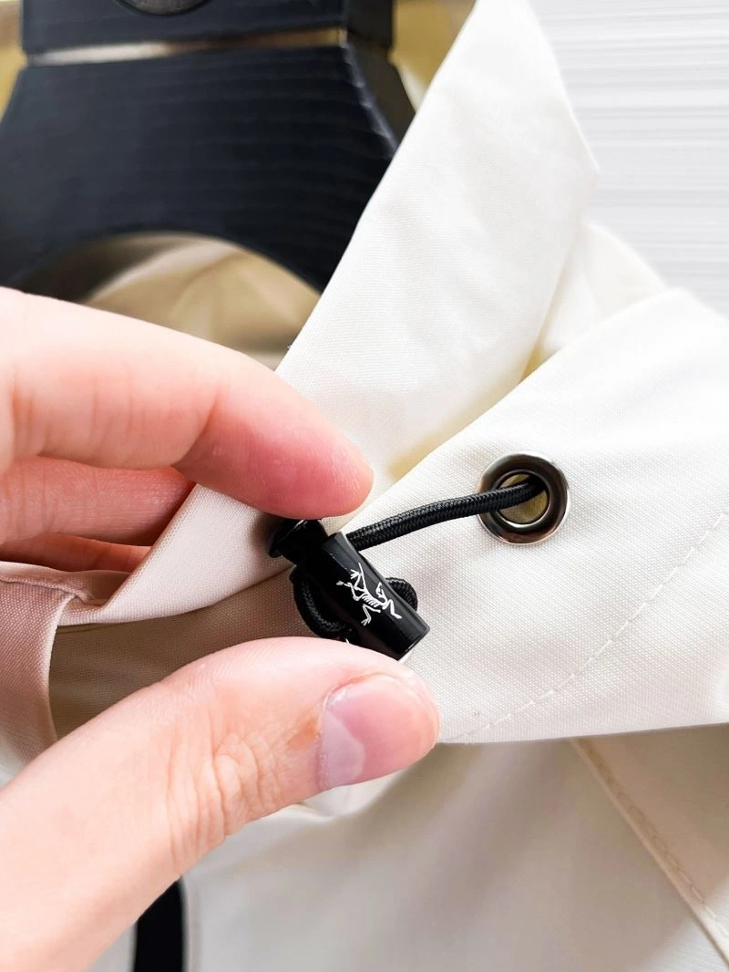 Bargain Arcteryx Outwear