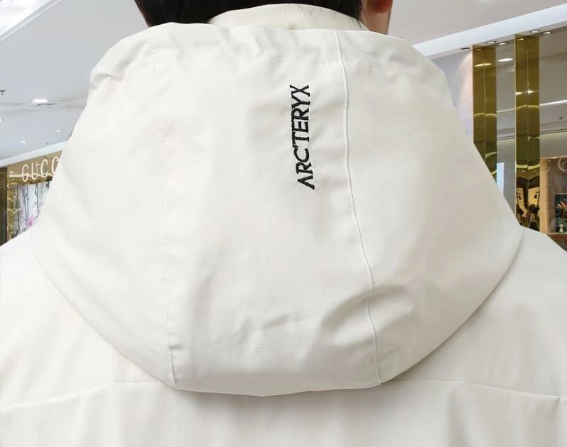 Brand-authenticated Arcteryx Outwear