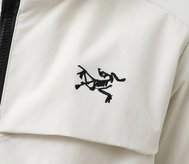 Brand-authenticated Arcteryx Outwear