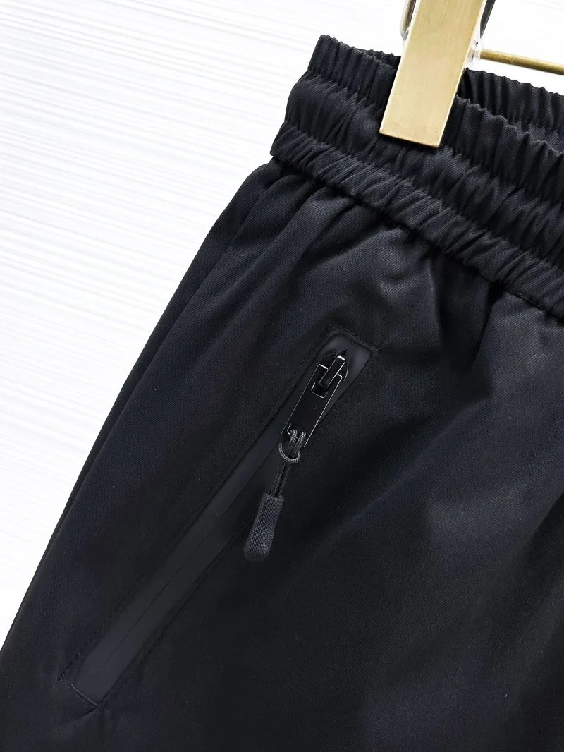 Brand-authenticated Arcteryx Short Pants