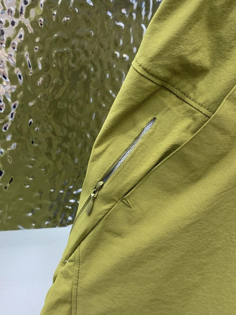 Exact replica Arcteryx Short Pants
