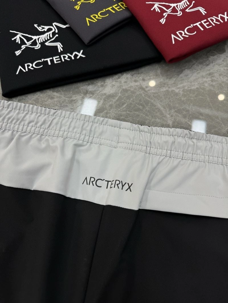 Brand-authenticated Arcteryx Short Pants