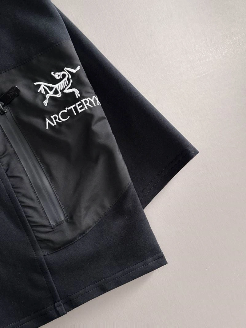 Brand-authenticated Arcteryx Short Pants
