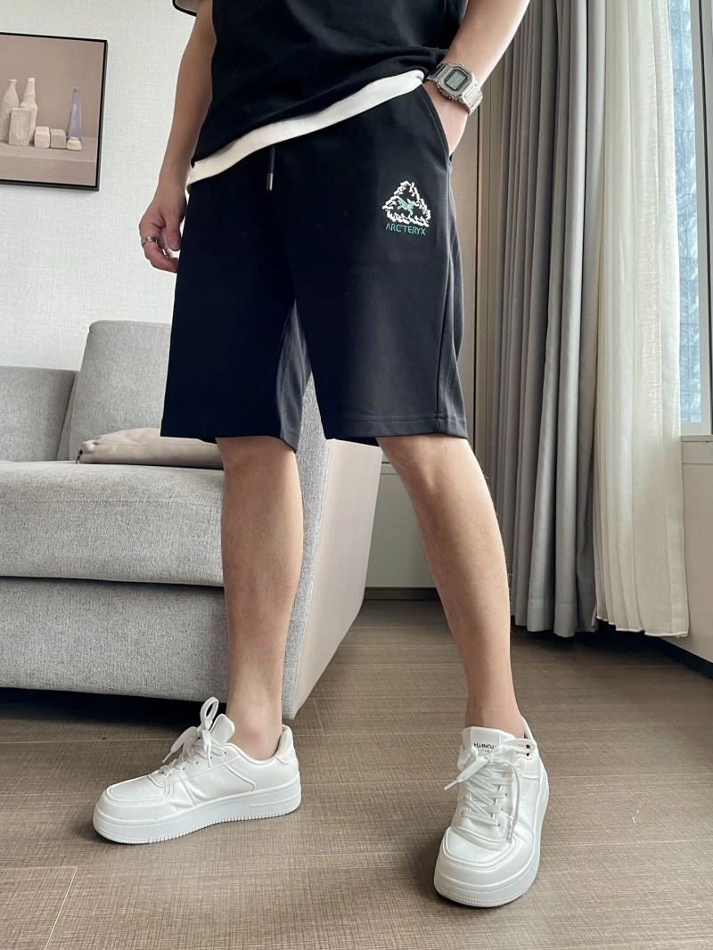 Brand-authenticated Arcteryx Short Pants