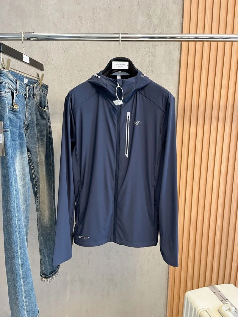 Top mirror Arcteryx Sunscreen Jacket