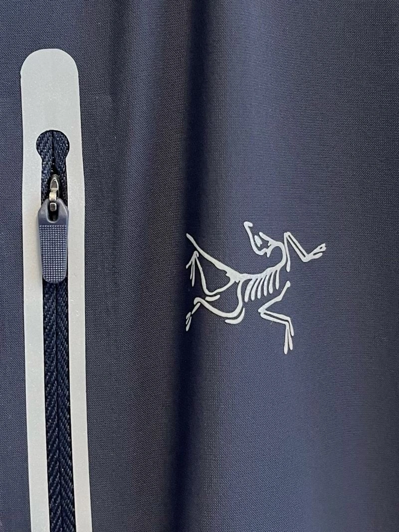 Top mirror Arcteryx Sunscreen Jacket