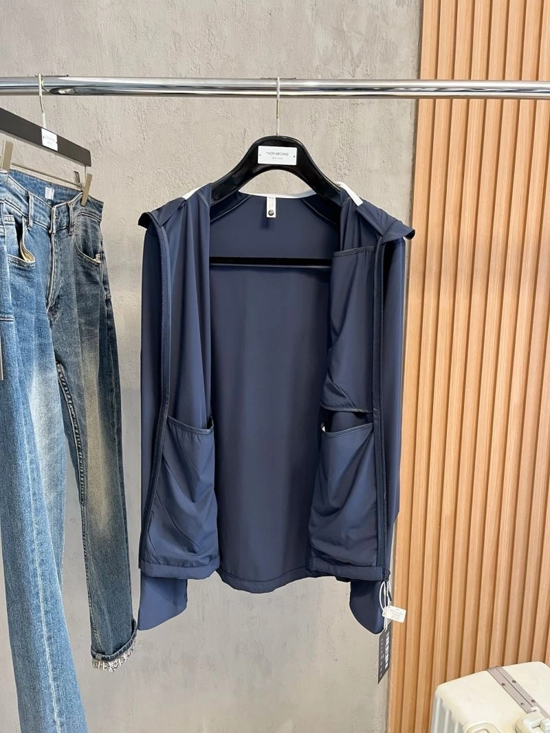Top mirror Arcteryx Sunscreen Jacket