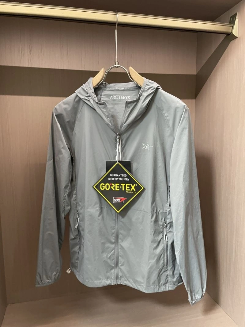 Indistinguishable Arcteryx Sunscreen Jacket