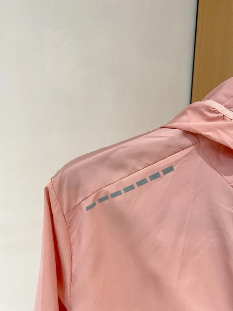 Accurate model Arcteryx Sunscreen Jacket