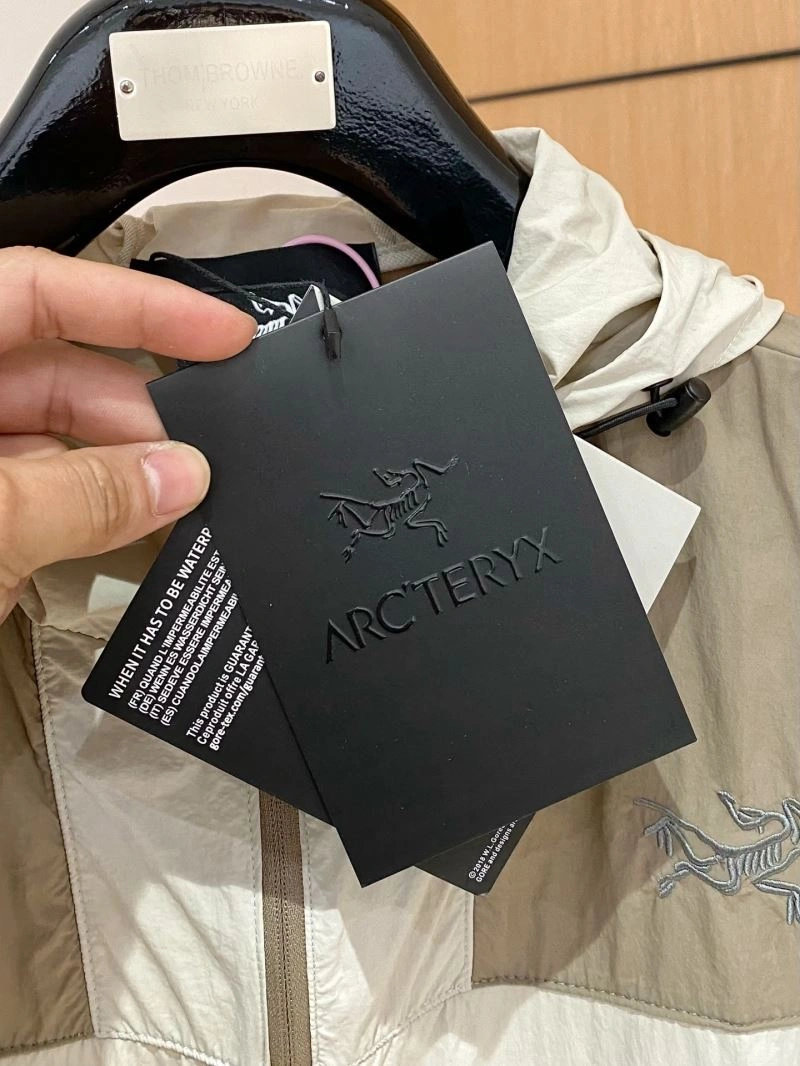 Indistinguishable Arcteryx Sunscreen Jacket