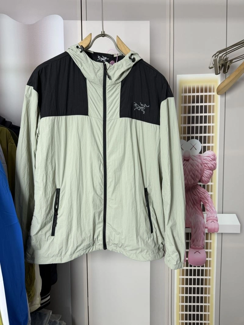 Arcteryx Sunscreen Jacket