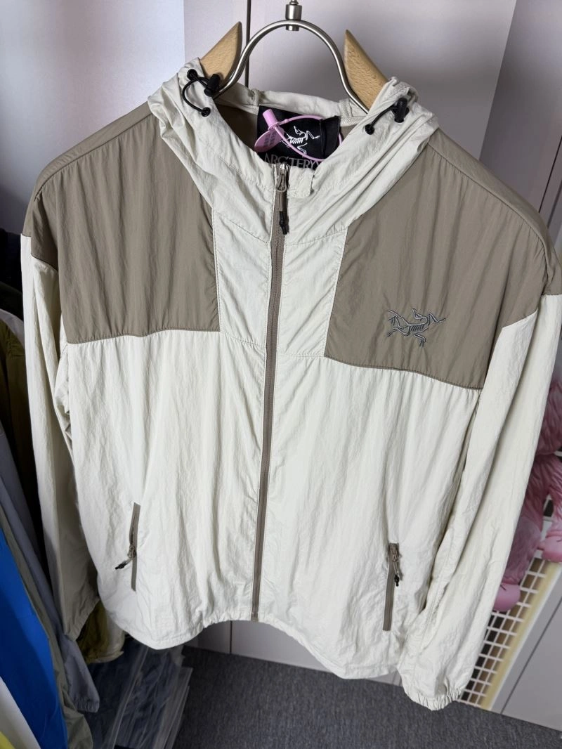 High fidelity Arcteryx Sunscreen Jacket