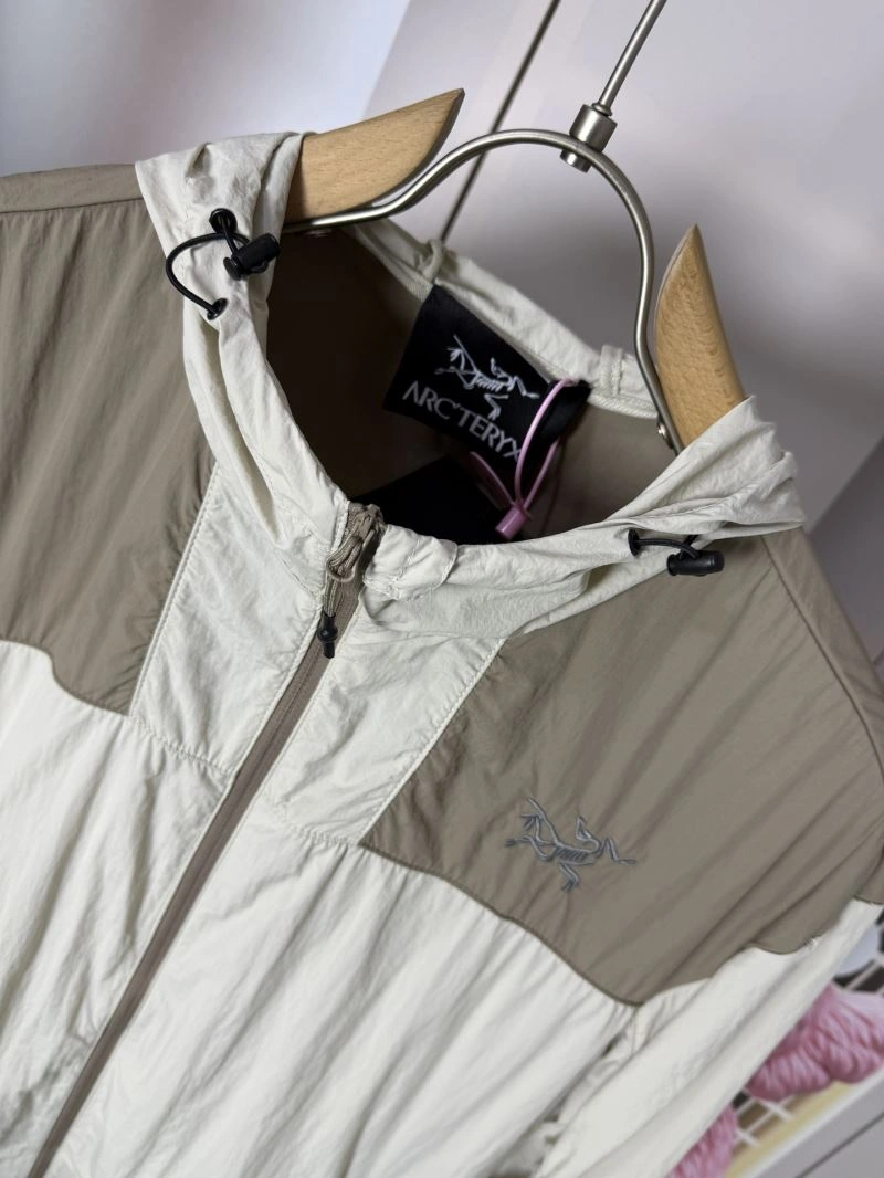 High fidelity Arcteryx Sunscreen Jacket