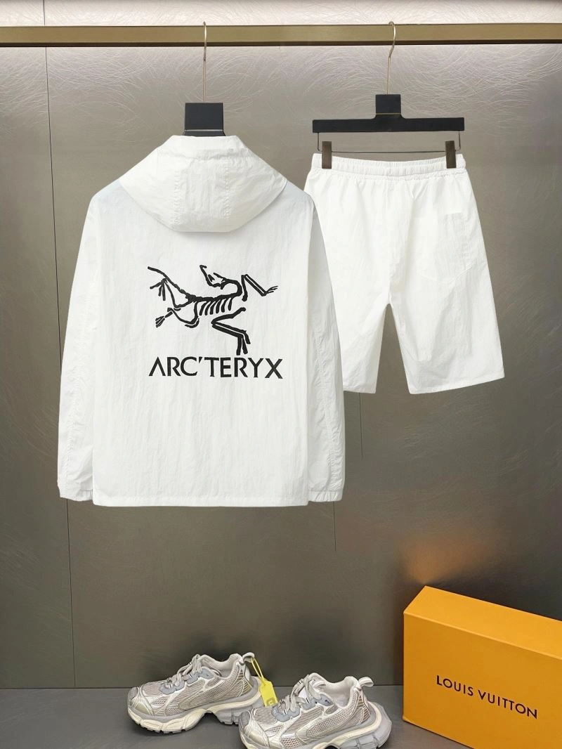 Arcteryx Sunscreen Jacket