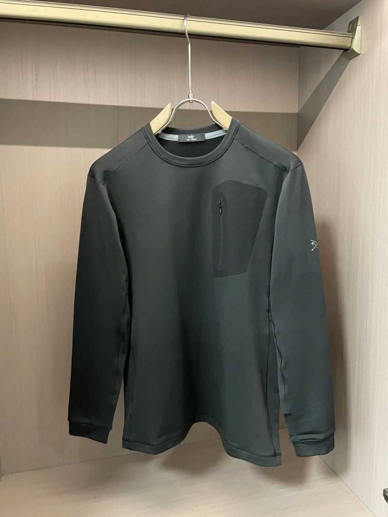 Arcteryx Sweaters