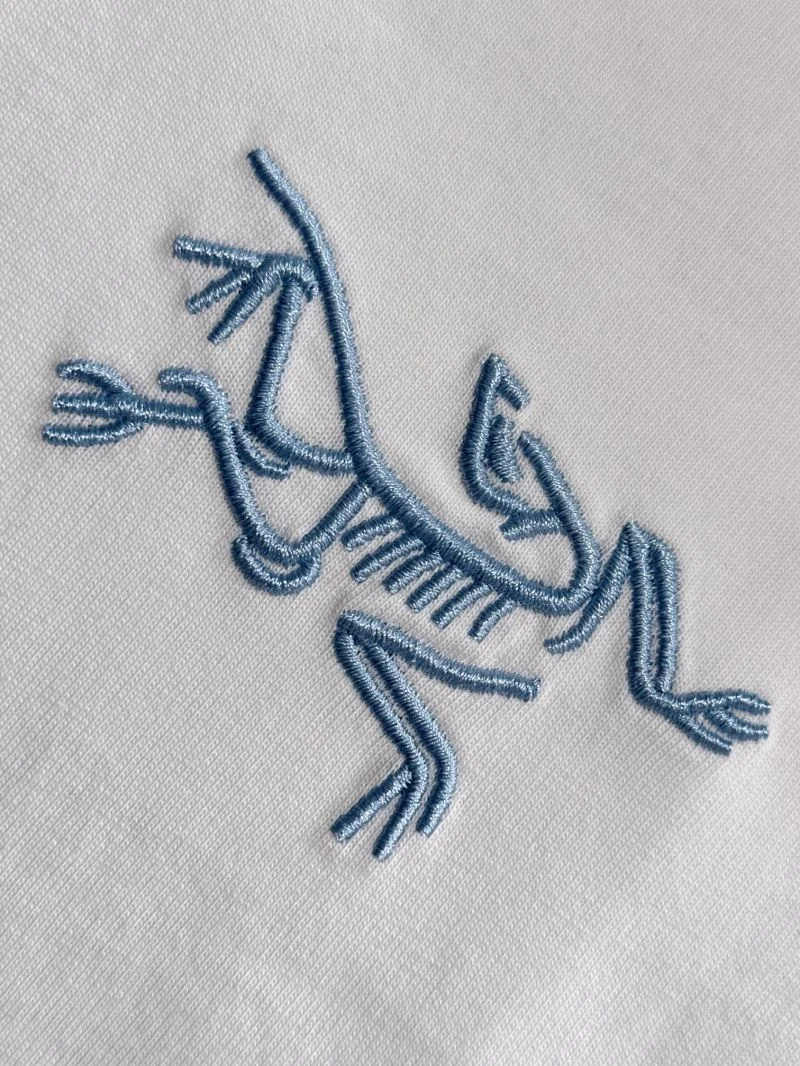 Brand-authenticated Arcteryx T-Shirts