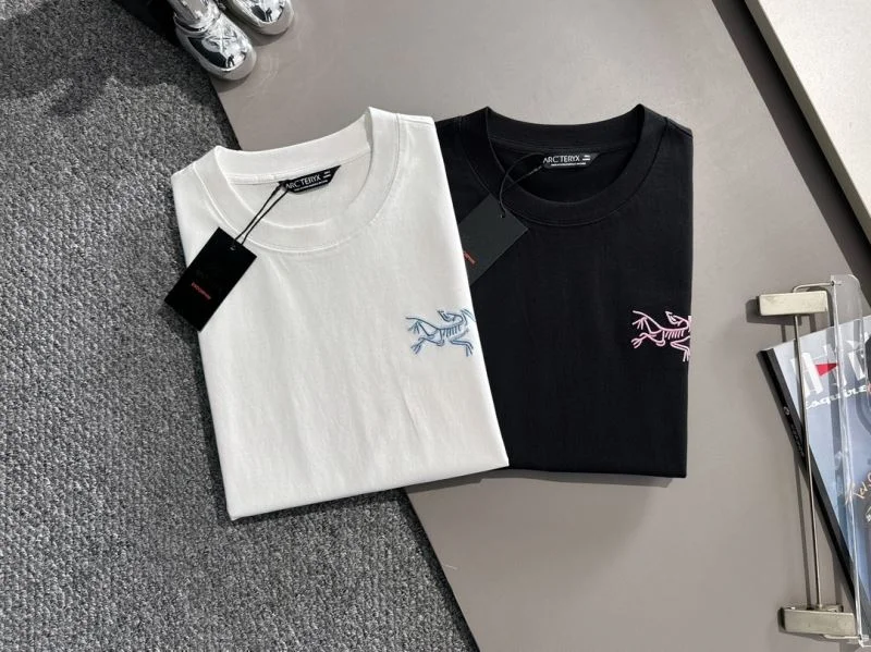 Brand-authenticated Arcteryx T-Shirts