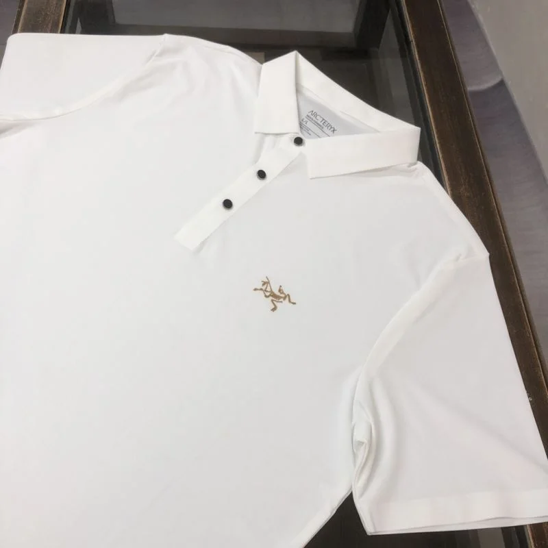 Top mirror Arcteryx T-Shirts