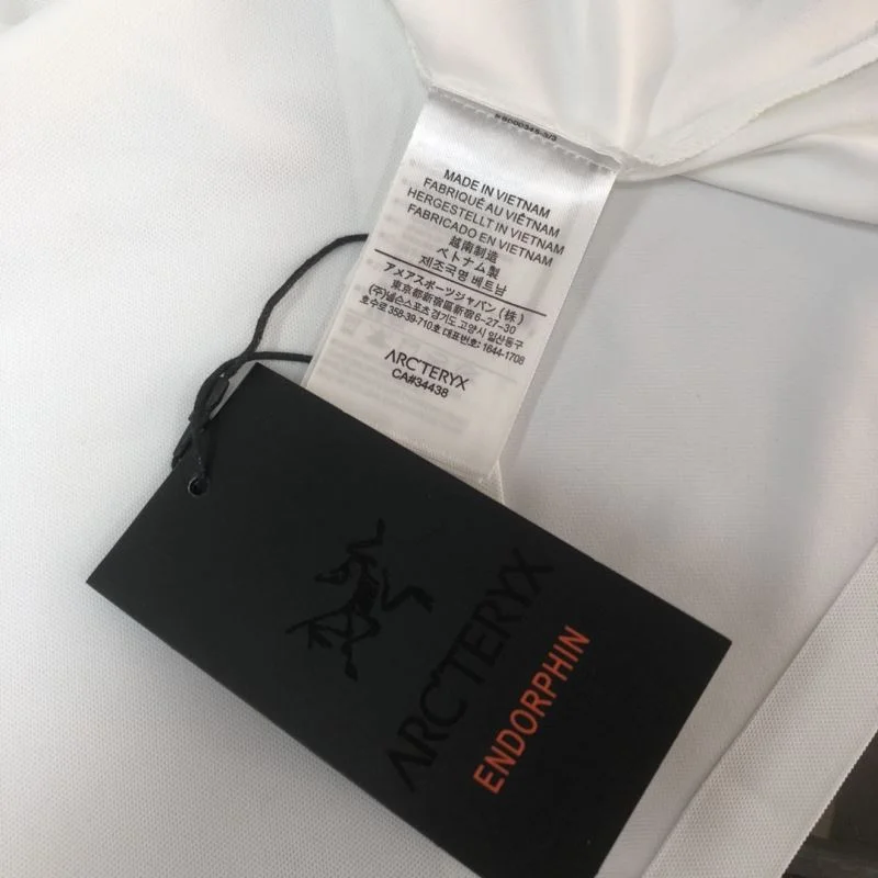 Top mirror Arcteryx T-Shirts
