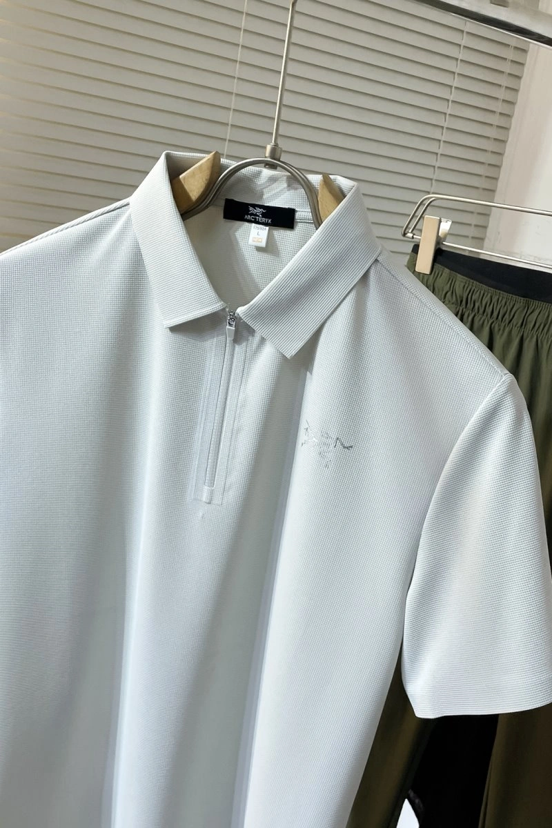 Exact replica Arcteryx T-Shirts