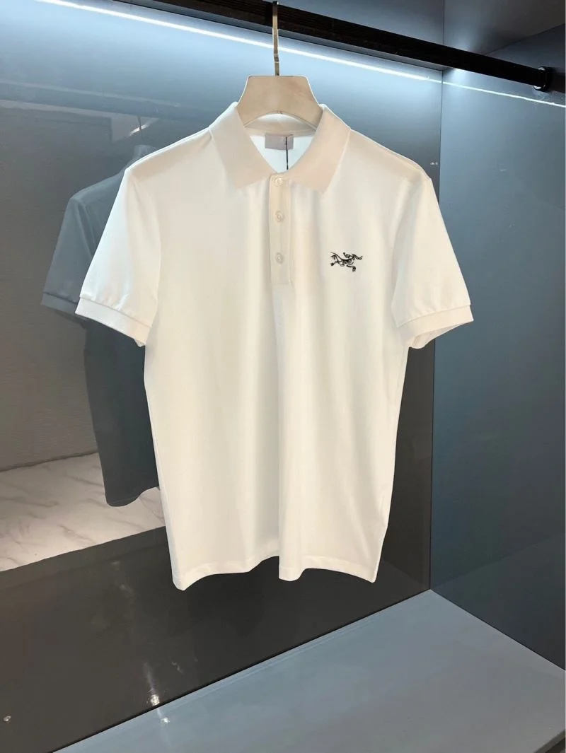 Top mirror Arcteryx T-Shirts