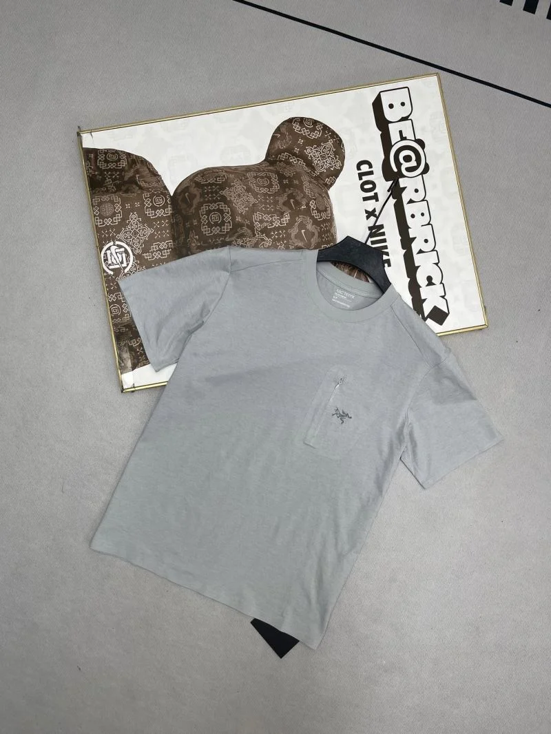 Bargain Arcteryx T-Shirts