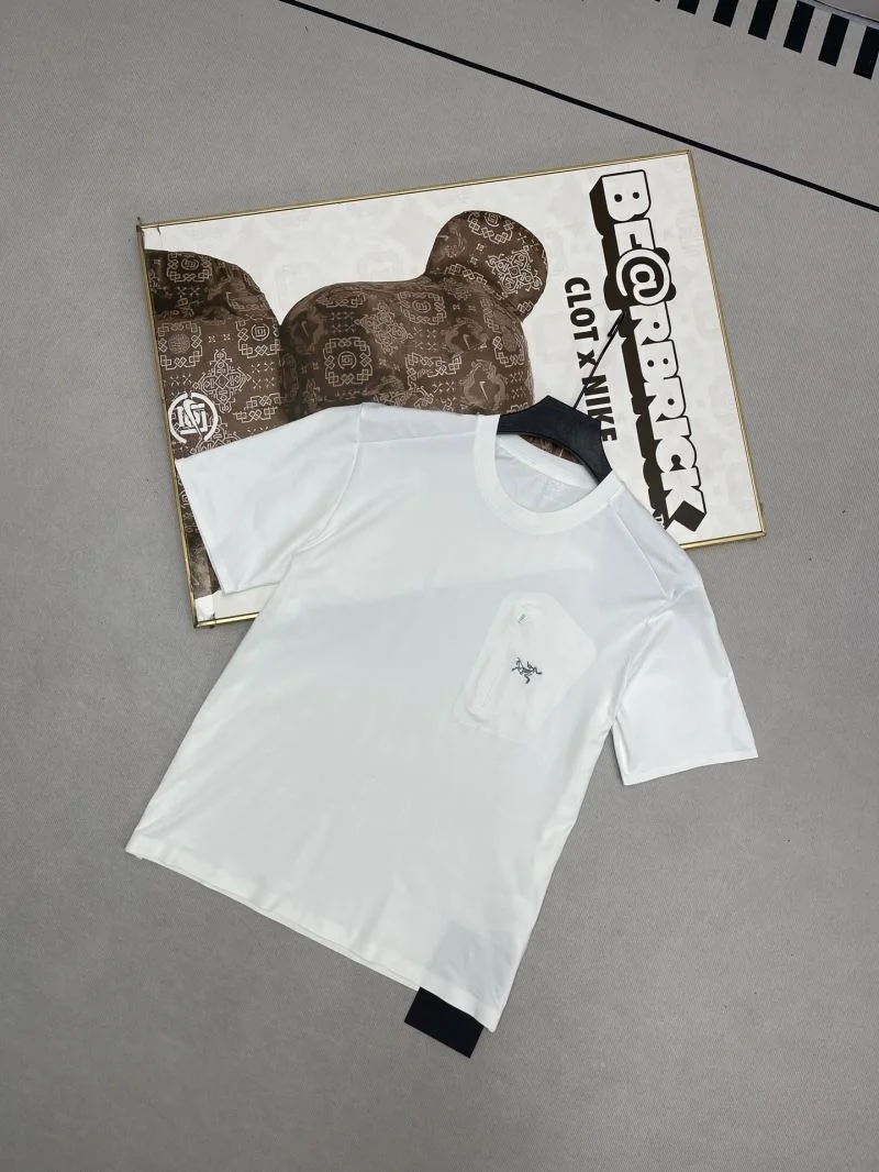 Bargain Arcteryx T-Shirts