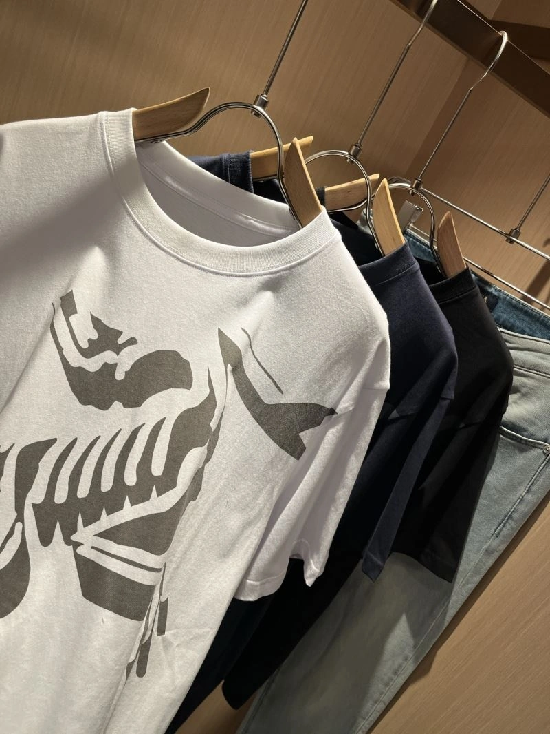 Accurate model Arcteryx T-Shirts