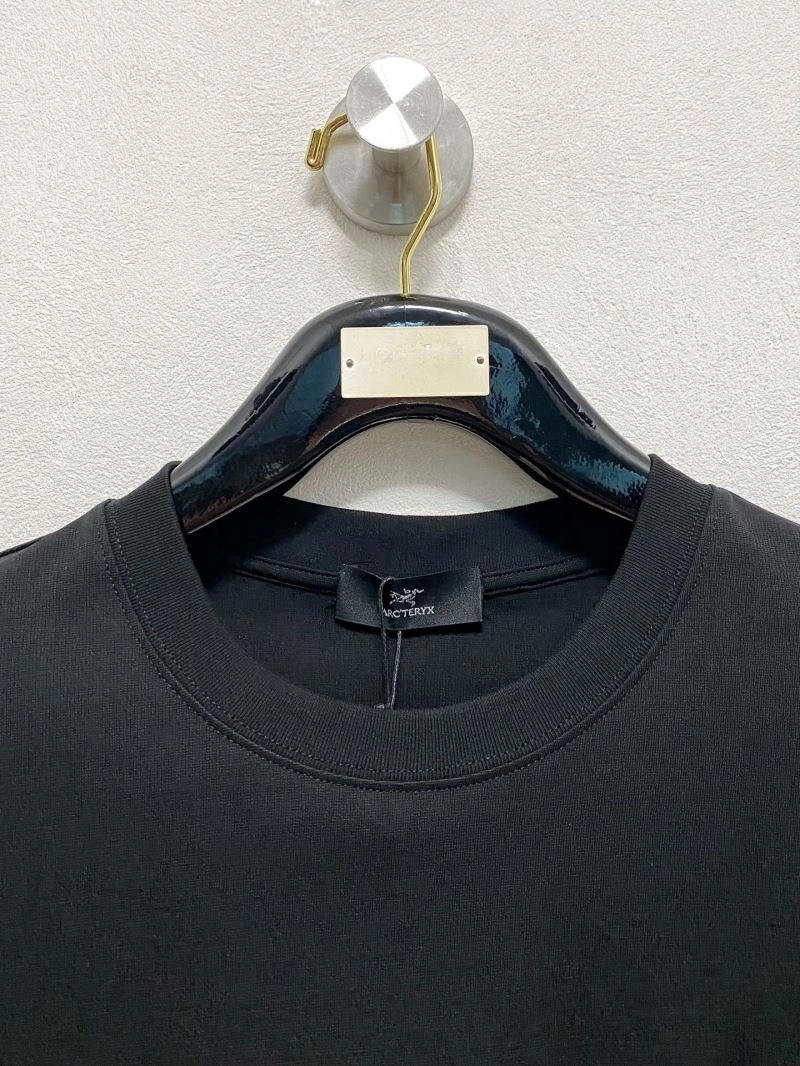 Top mirror Arcteryx T-Shirts