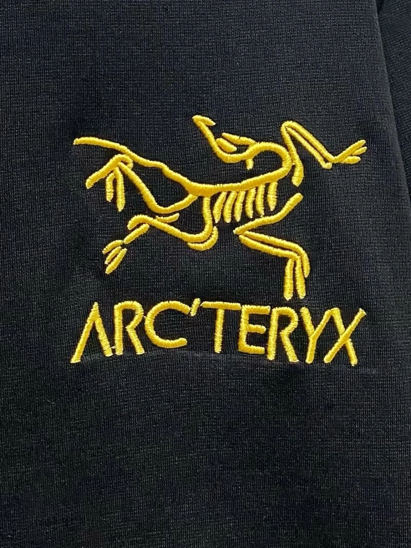 Top mirror Arcteryx T-Shirts