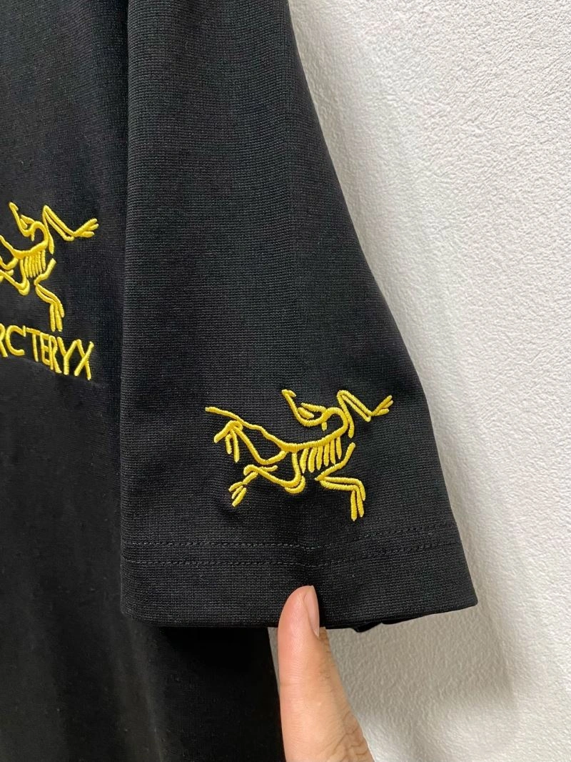 Top mirror Arcteryx T-Shirts