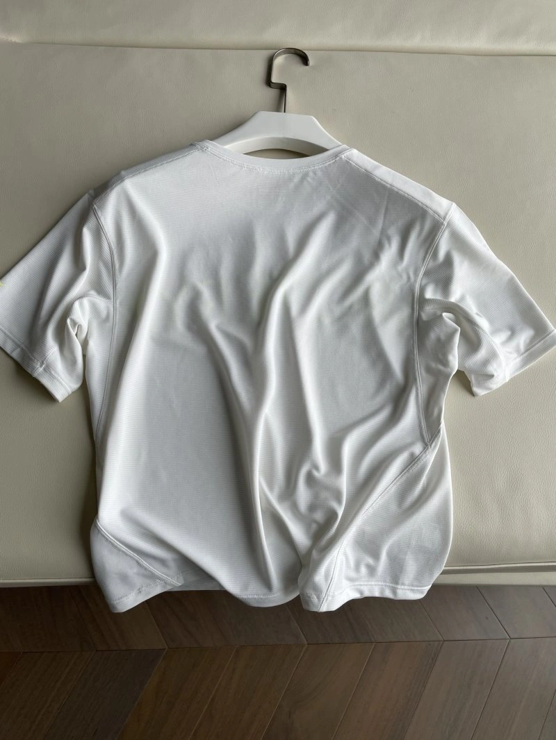 Accurate model Arcteryx T-Shirts