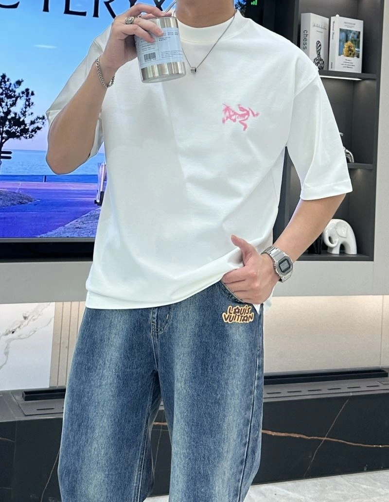 Low-cost Arcteryx T-Shirts