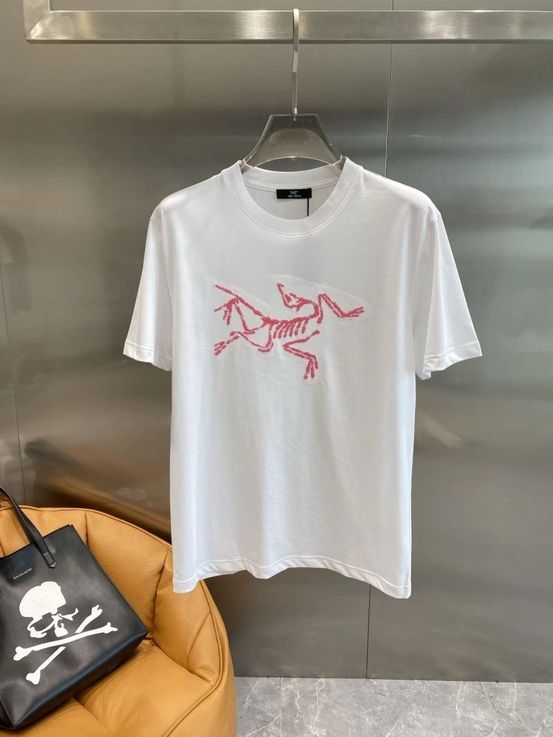 Top mirror Arcteryx T-Shirts